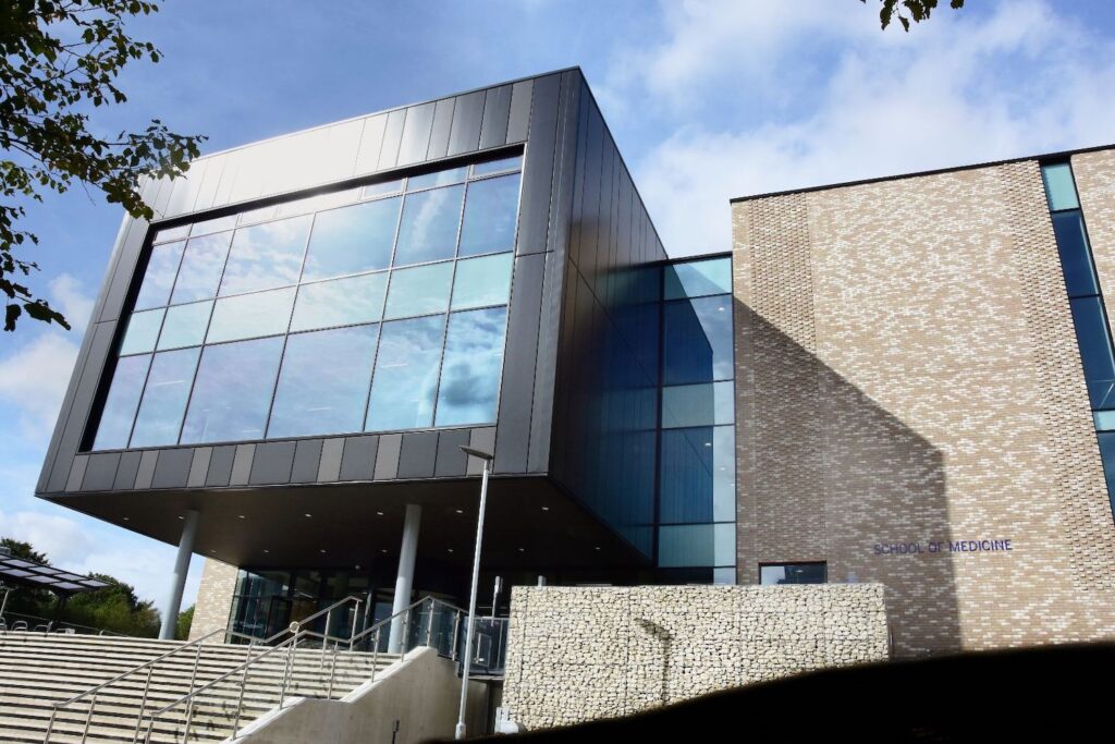 安格利亚鲁斯金大学 – Eistudy.com