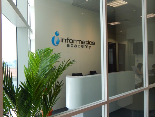 英华美学院 - Eistudy.com