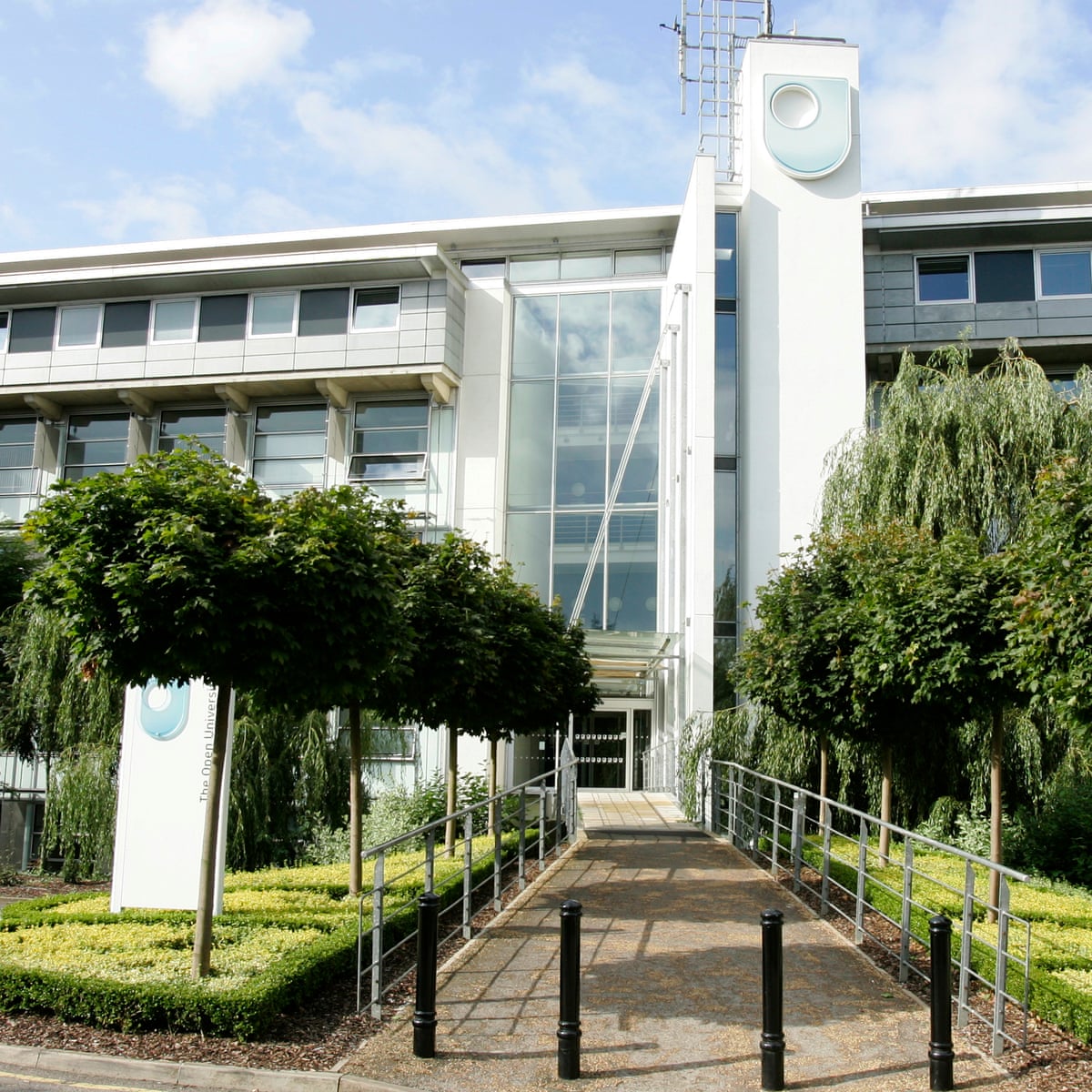 开放大学 – Eistudy.com