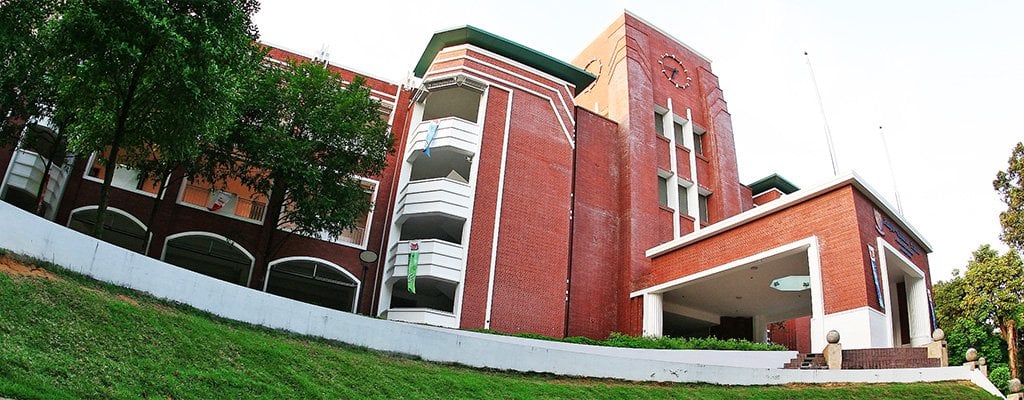 华英中学 - Eistudy.com