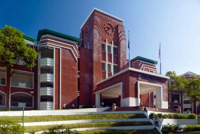 华英中学 - Eistudy.com