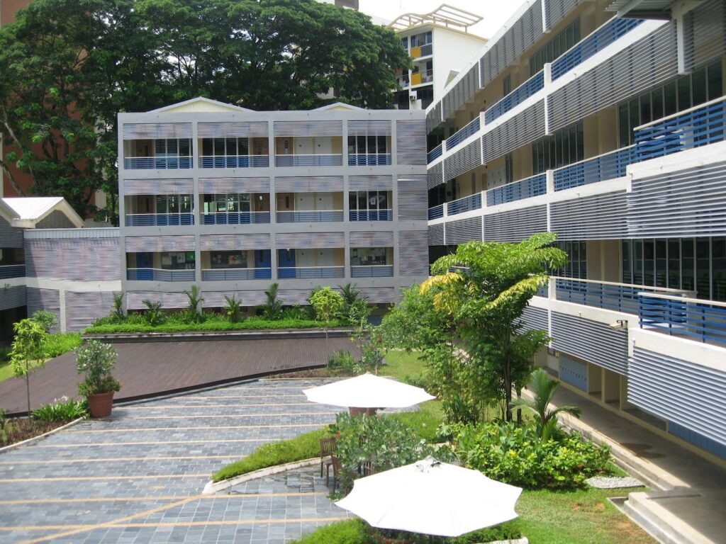 英华自主学校 – Eistudy.com