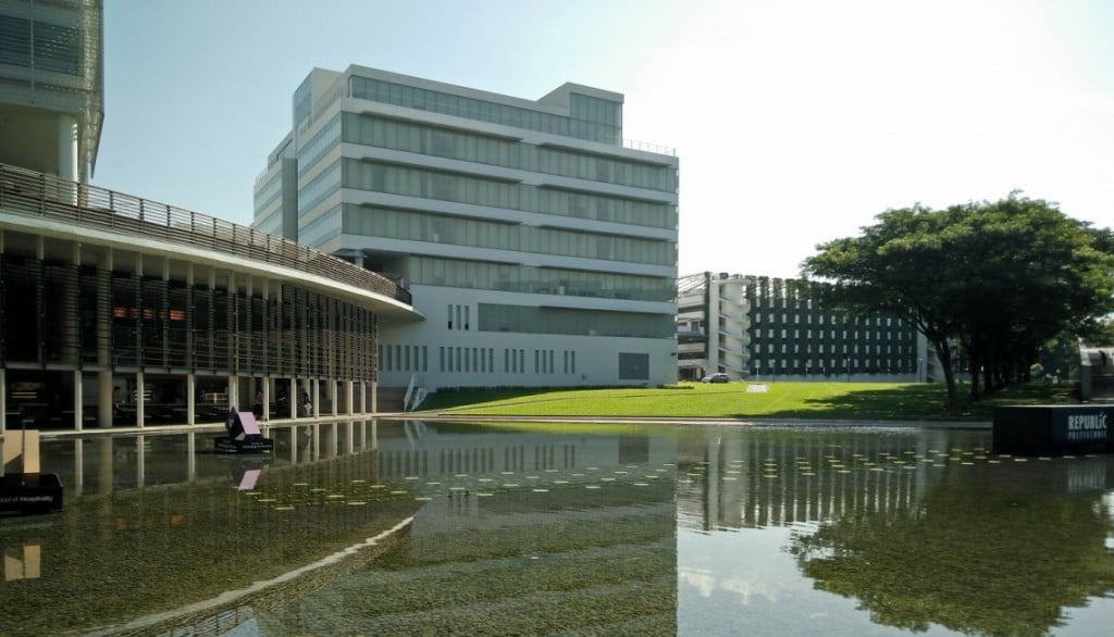 共和理工学院 - Eistudy.com