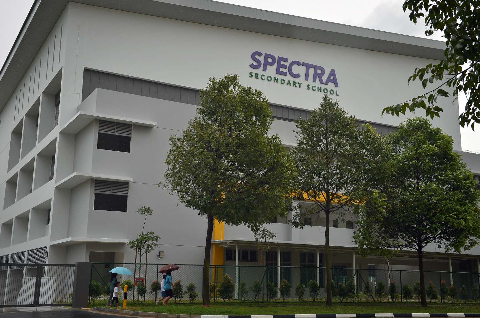 光谱中学 - Eistudy.com